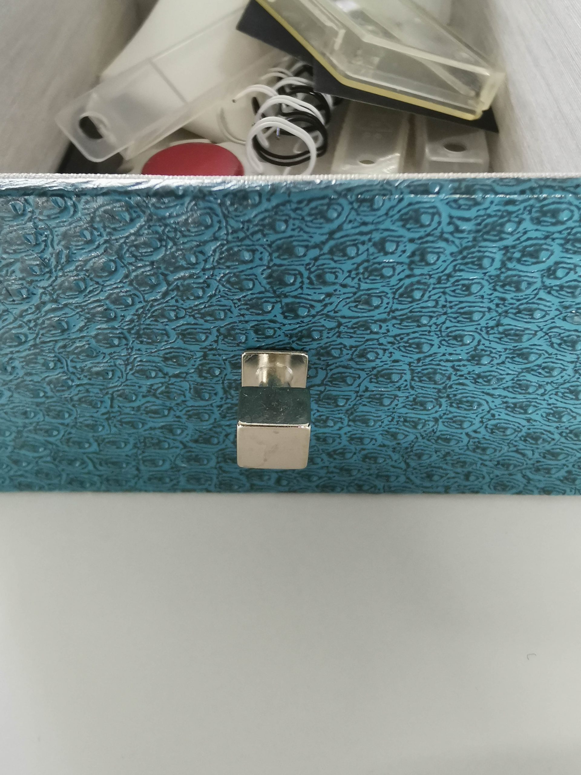 Comment créer son bouton de boîte en cartonnage - Cartonnage et créations